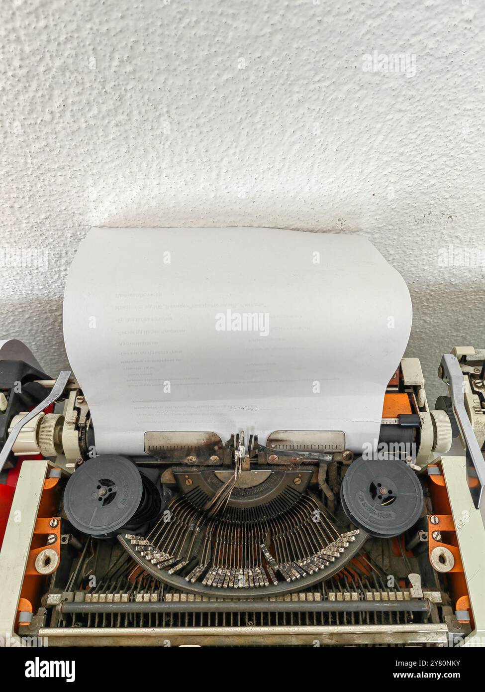 Blank White Page, Write Your Own Story – Old Typewriter Machine Stock ...