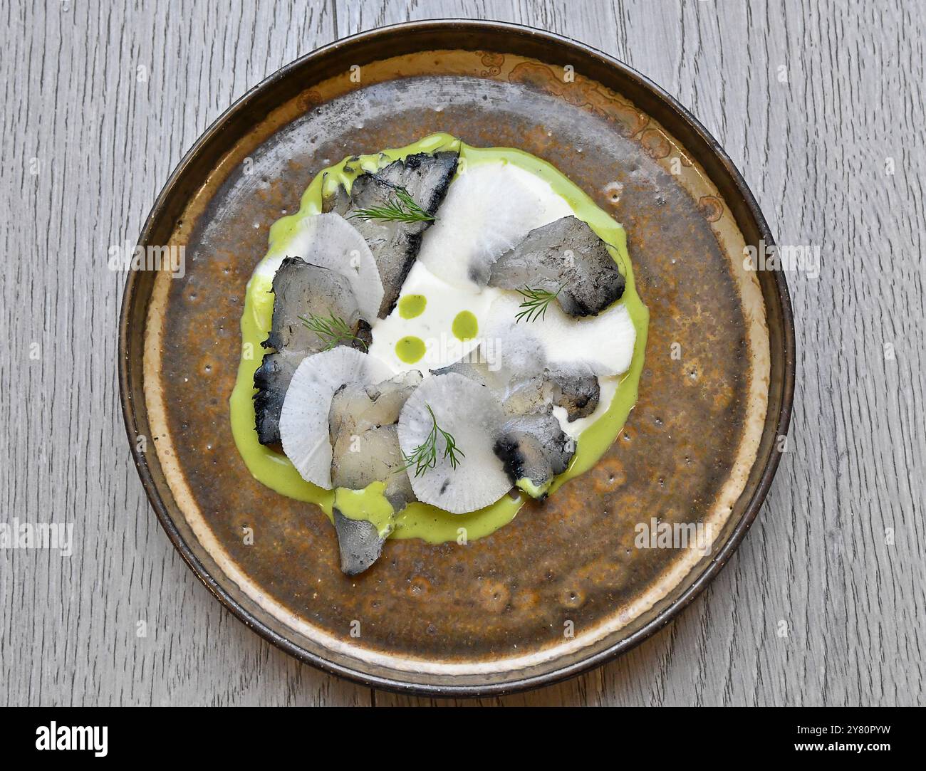 Cod gravlax with cuttlefish ink hi-res stock photography and images - Alamy