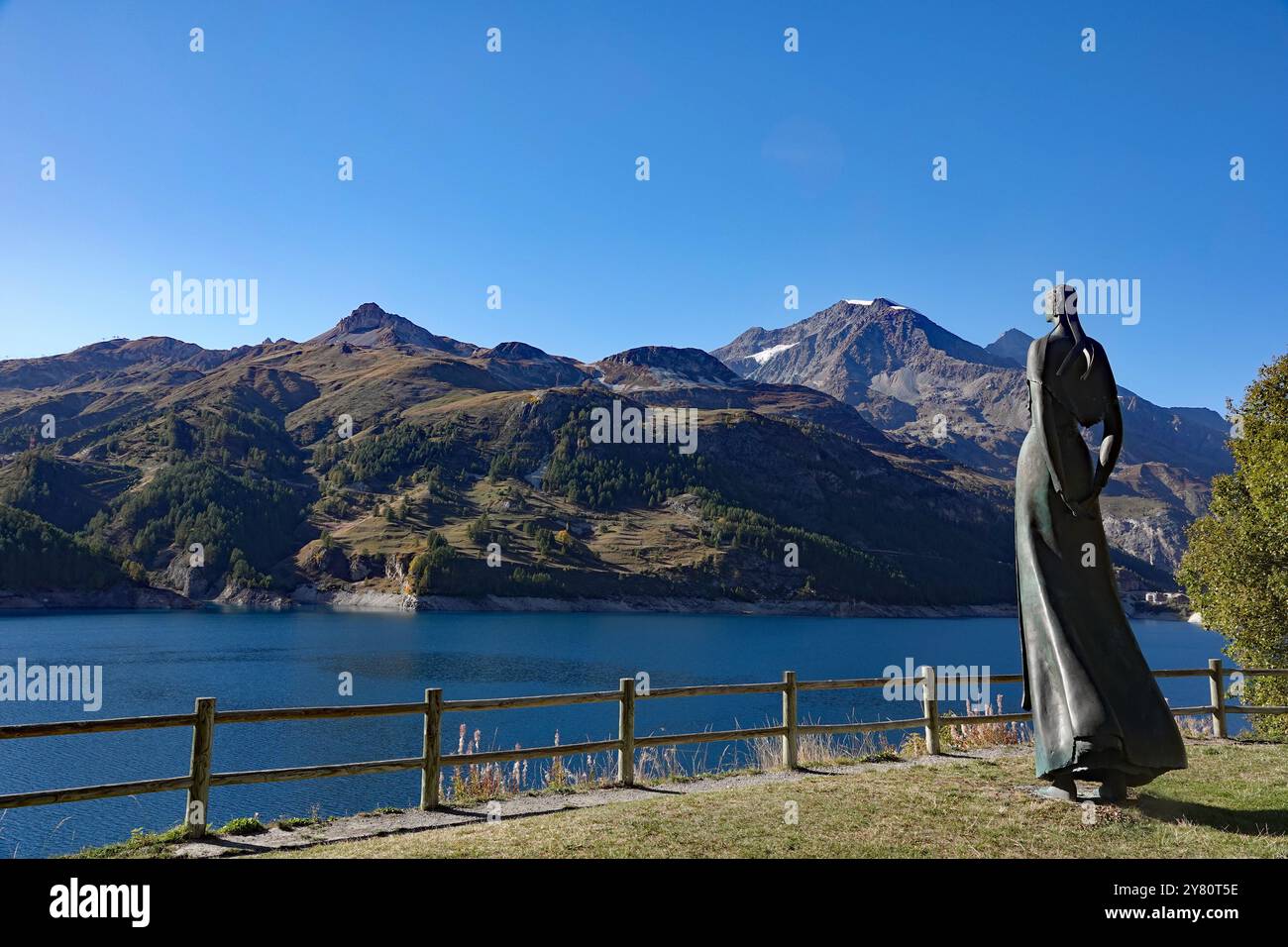 Tignes (French Alps): reservoir of the lake lac du Chevril and dam ...