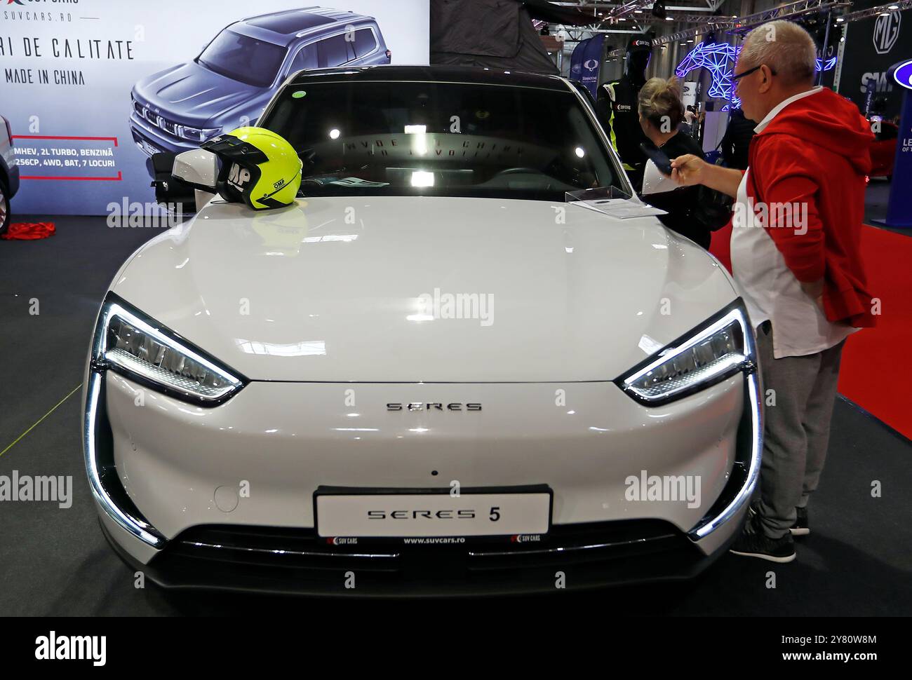 Seres 5 hi-res stock photography and images - Alamy