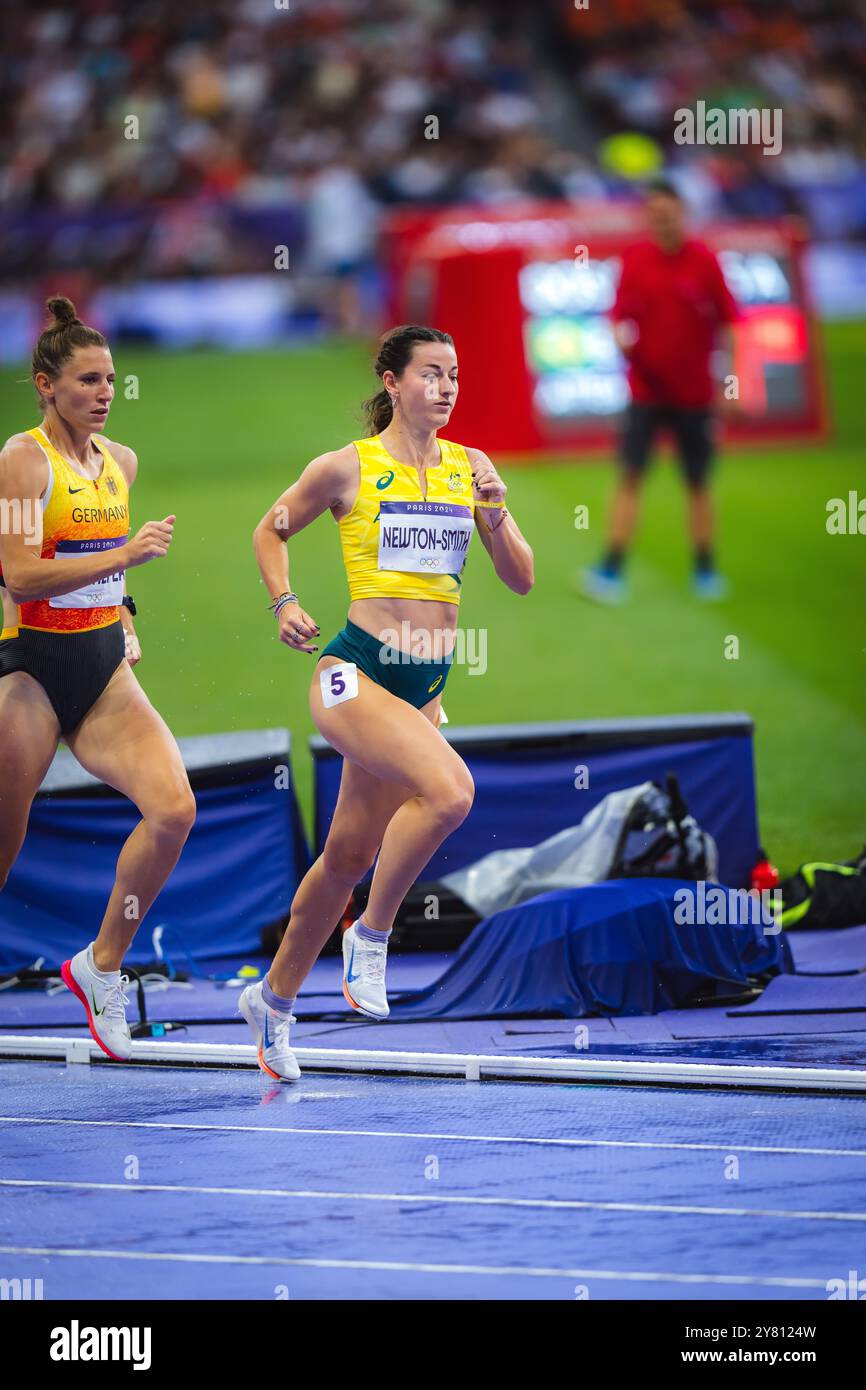 Camryn Newton-Smith participating in the 800 meters at the Paris 2024 Olympic Games Stock Photo ...