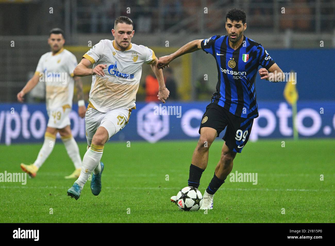 Timi Elsnik of FK Crvena Zvezda and Mehdi Taremi of F.C. Inter in ...
