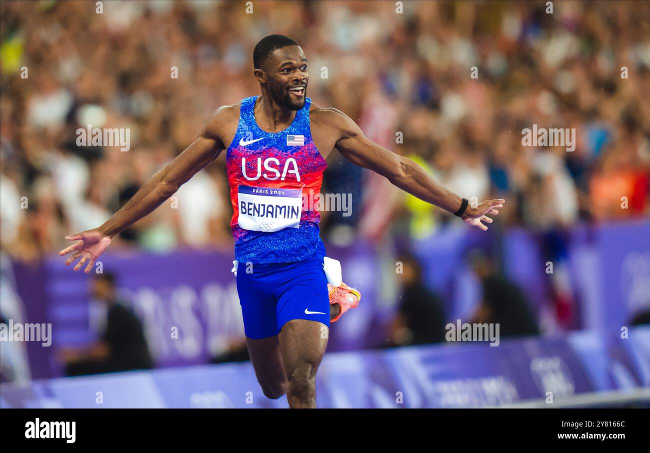 Rai Benjamin winning in the 400 meters hurdles at the Paris 2024 ...