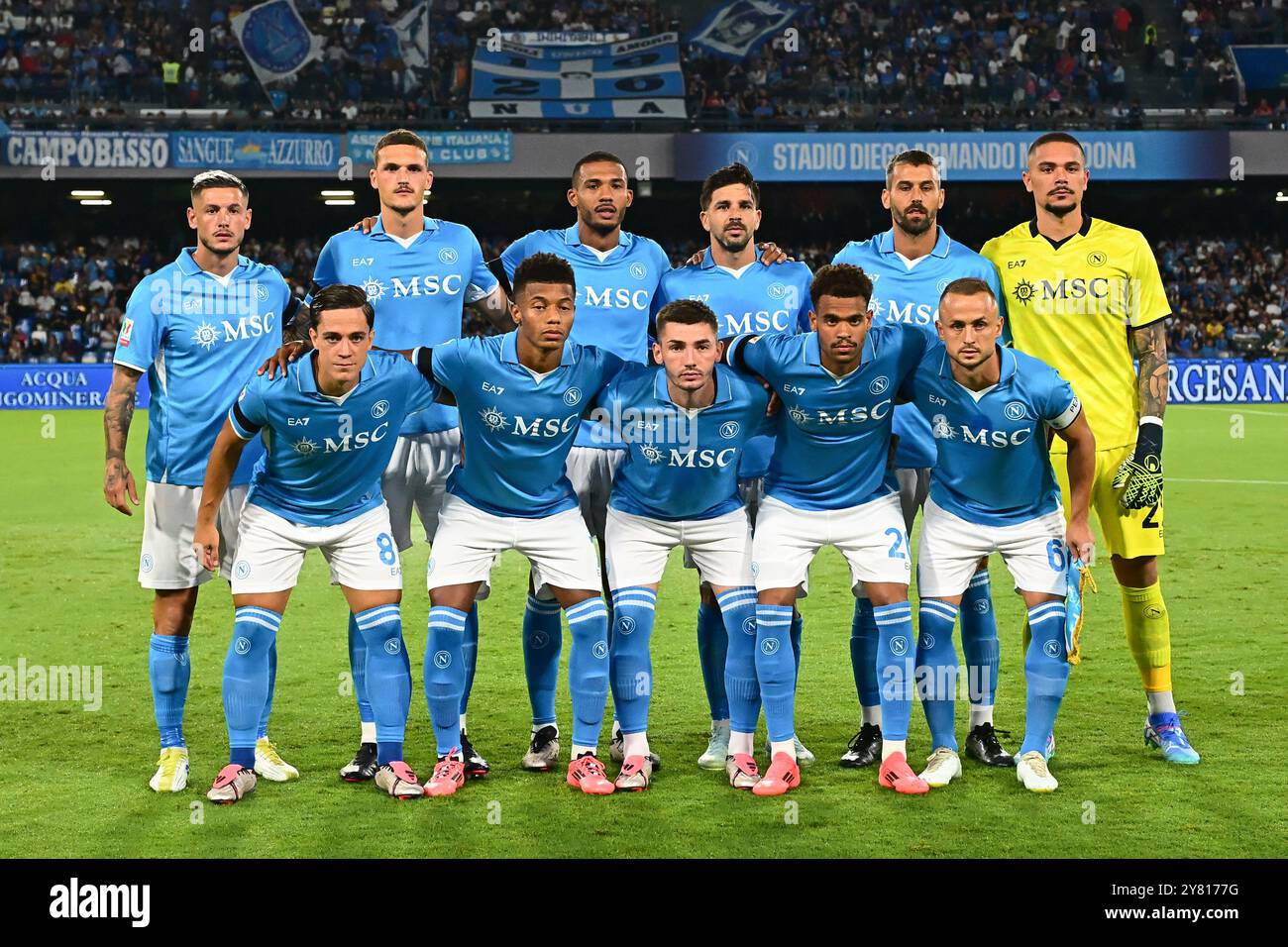 The SSC Napoli team is posing for the photograph before the Coppa ...