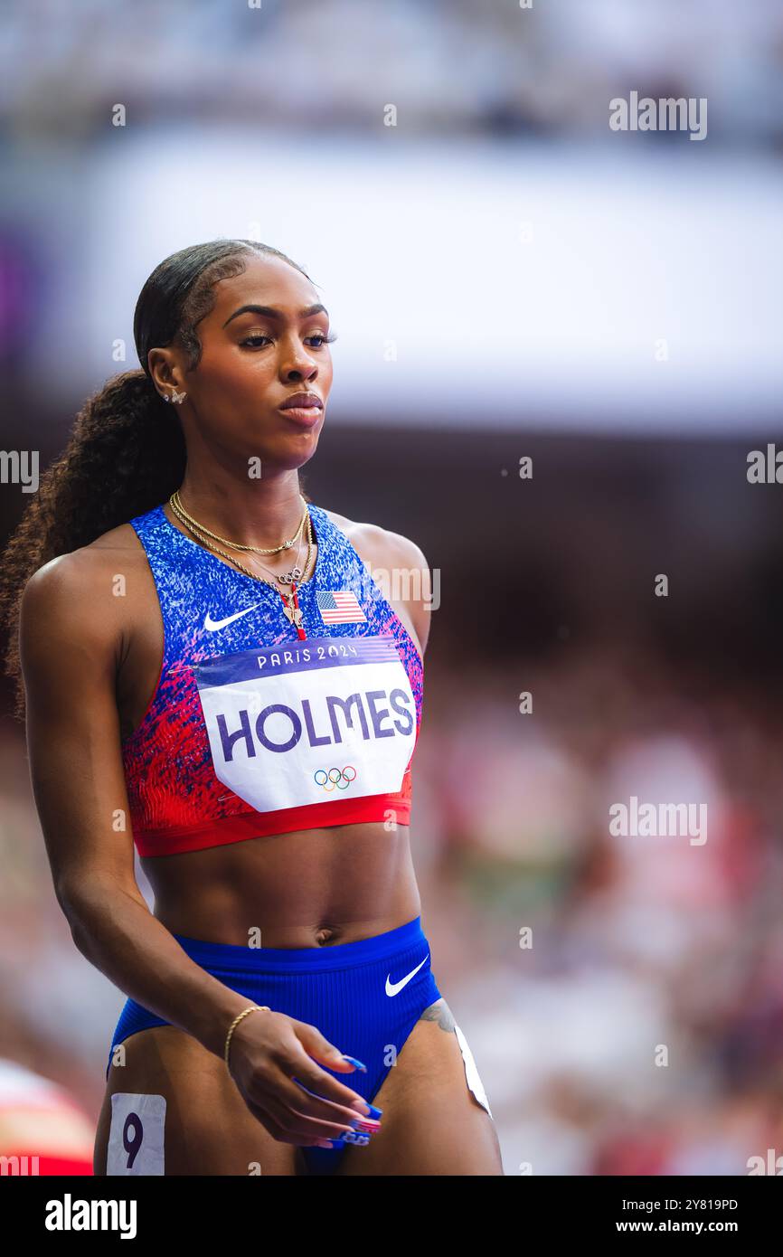 Alexis Holmes participating in the 400 meters at the Paris 2024 Olympic ...