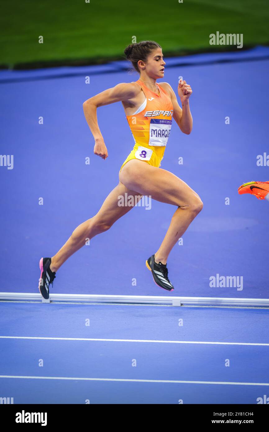 Águeda Marqués participating in the 1500 meters at the Paris 2024 ...