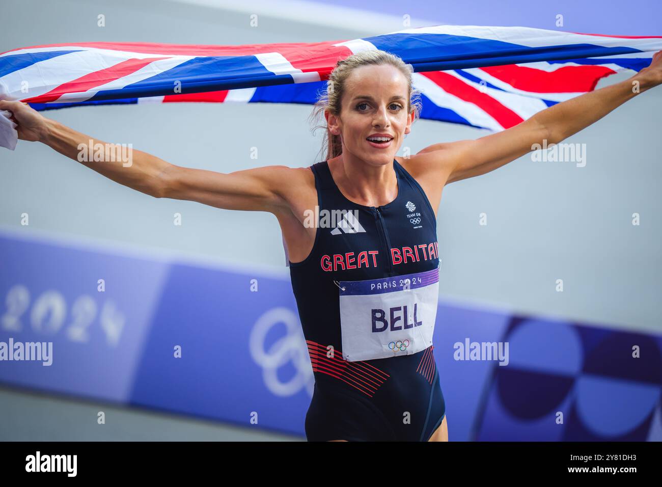 Georgia Bell celebrating with her country's flag in the 1500 meters at ...