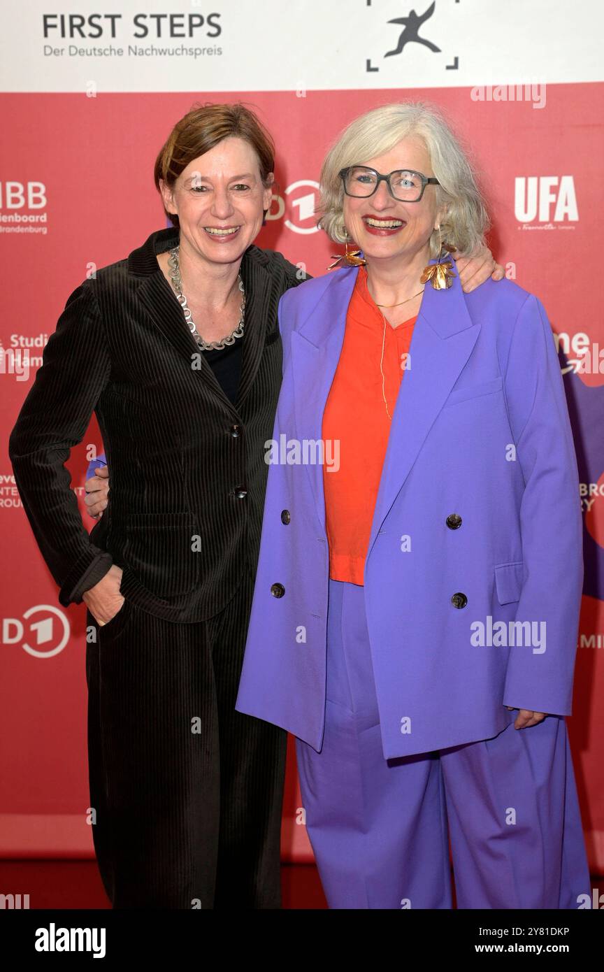 Anne Leppin und Claudia Loewe bei der 25. Verleihung der First Steps ...