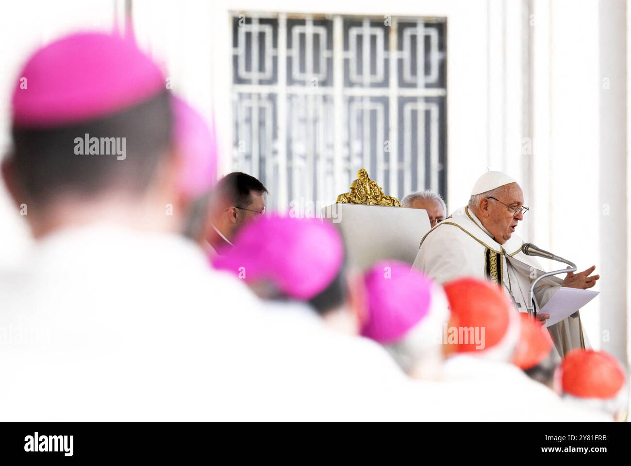 Pope Francis opens Synod General Assembly with Mass in St Peter's ...