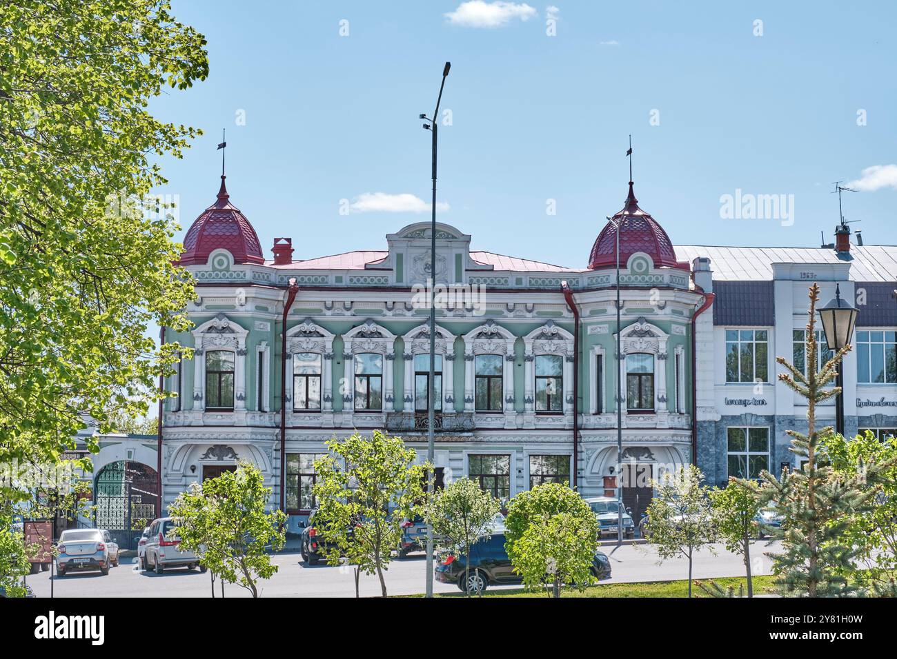 House of timber merchant Koreshov on Red Square, now Wedding Palace ...