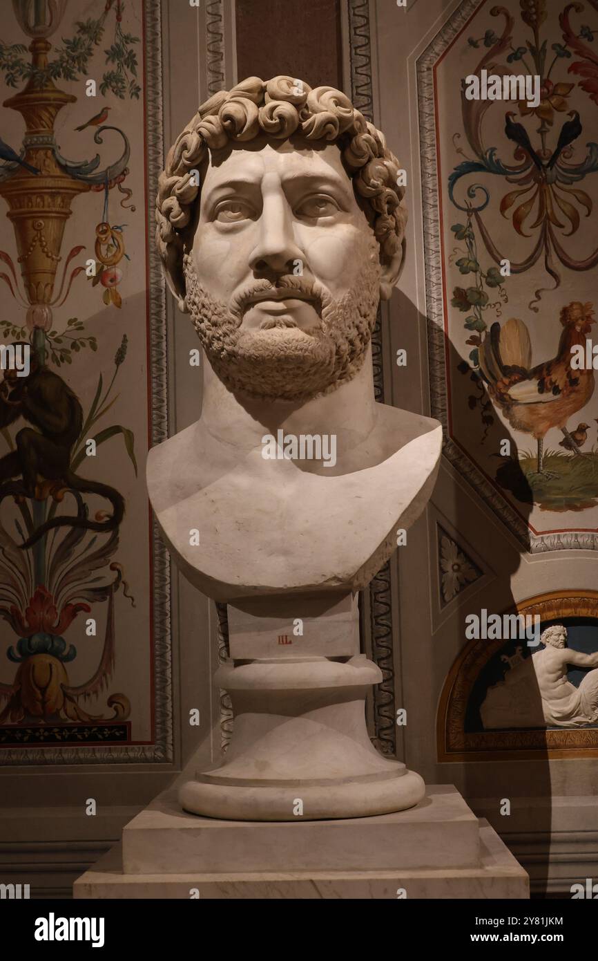 Historic Roman Statues, Borghese Gallery, Villa Borghese, Rome, Italy ...