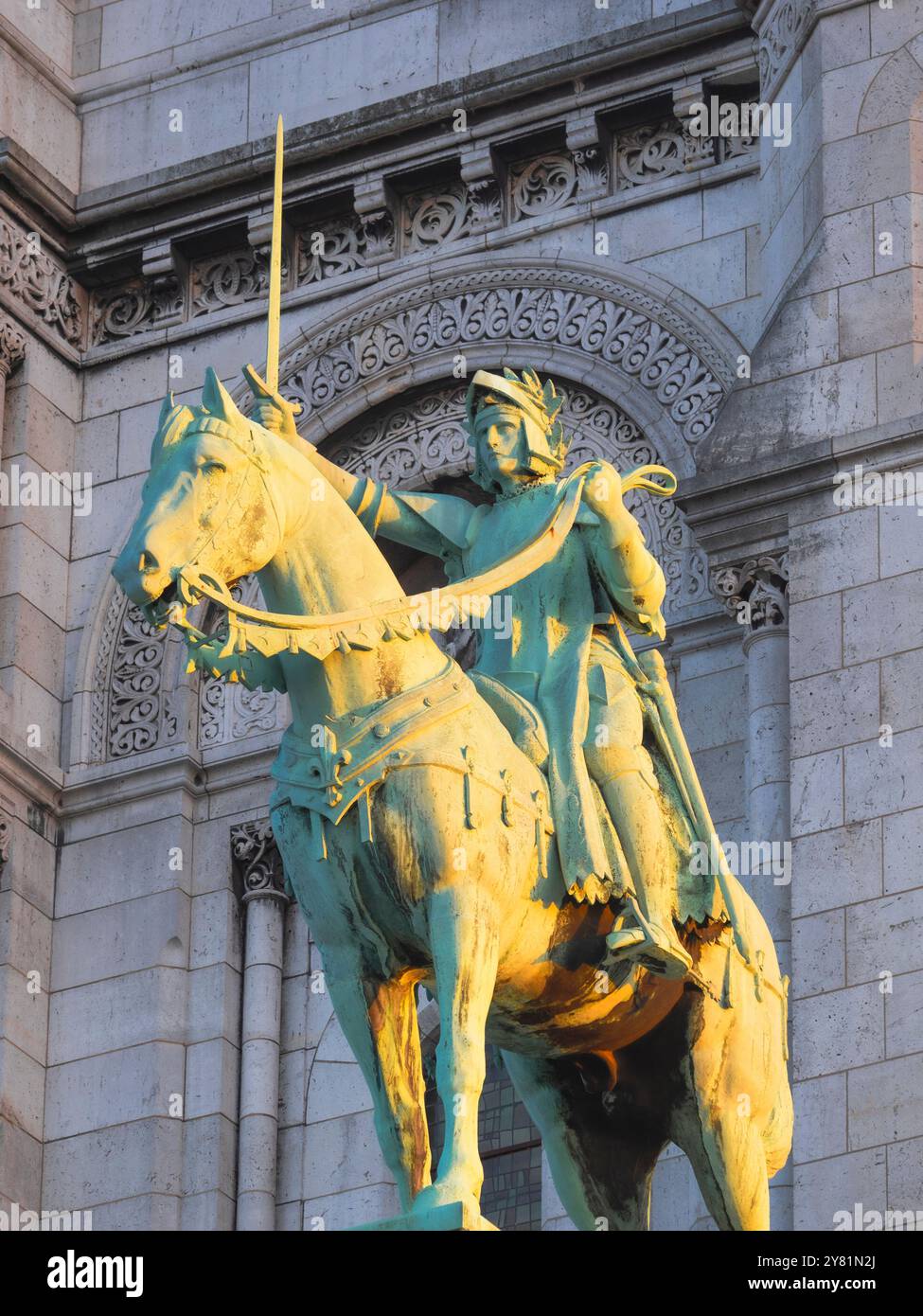 Statue of Joan of Arc (south façade), Sacré-Cœur, Basilica of the ...