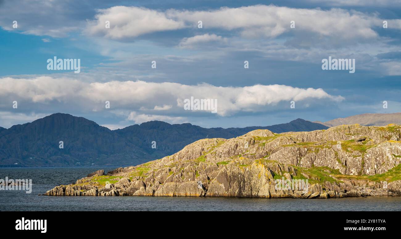 Old red sandstone ireland hi-res stock photography and images - Alamy