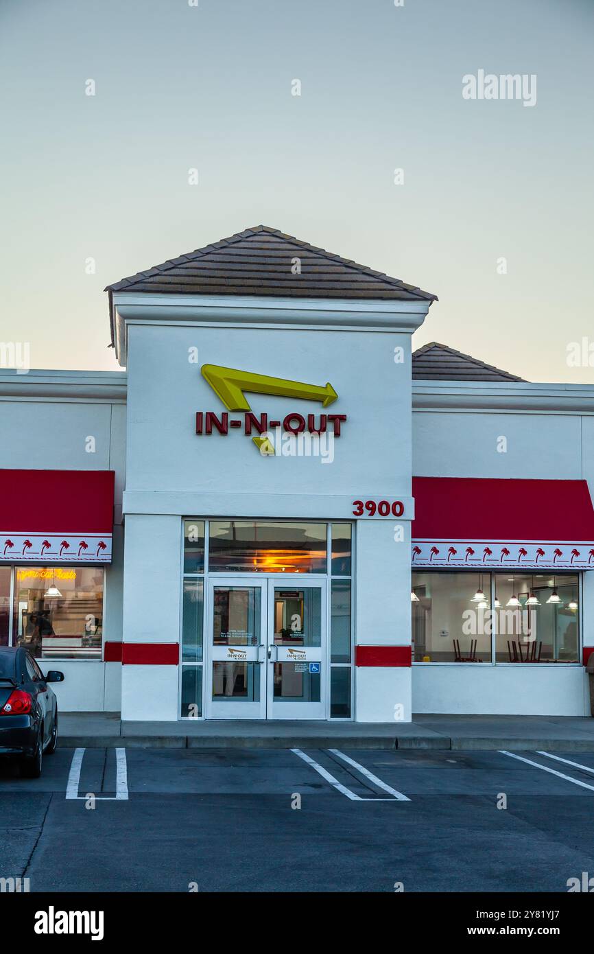 An In n Out burger restaurant in the early morning in Modesto ...