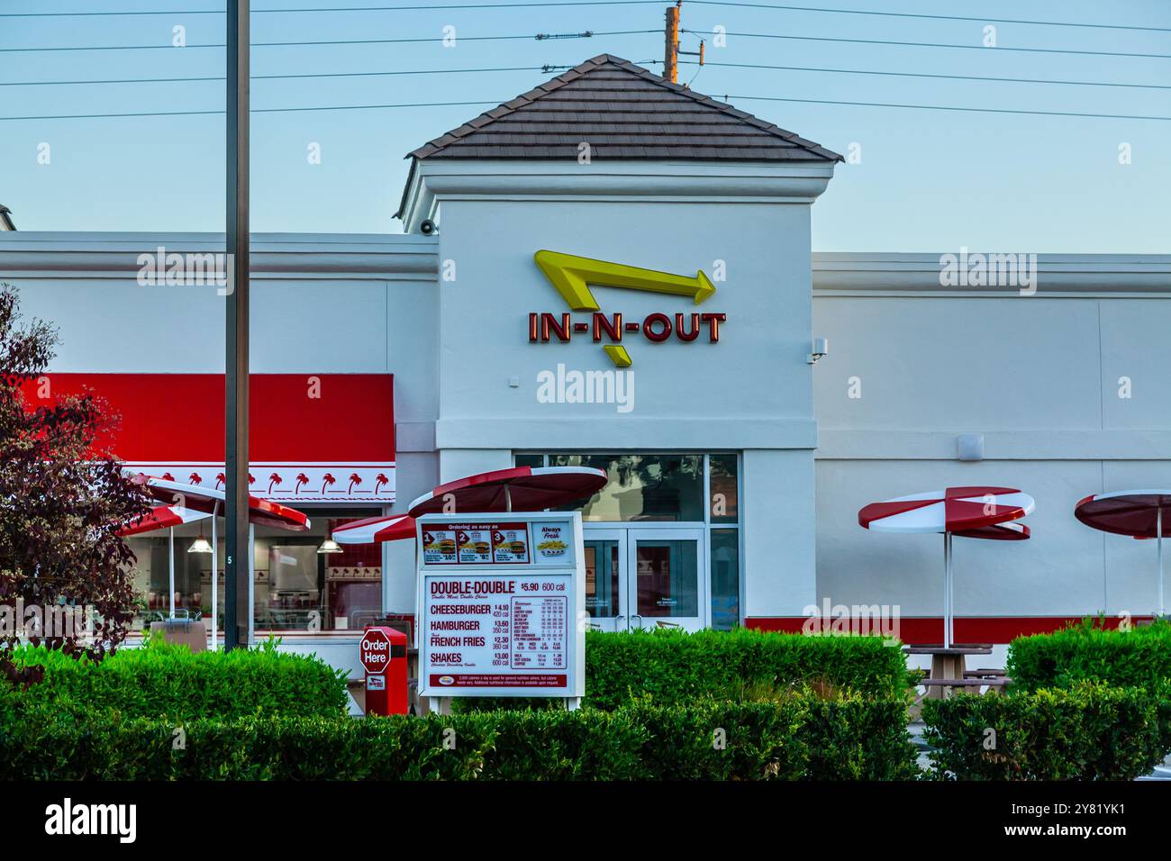 An In n Out burger restaurant in the early morning in Modesto ...