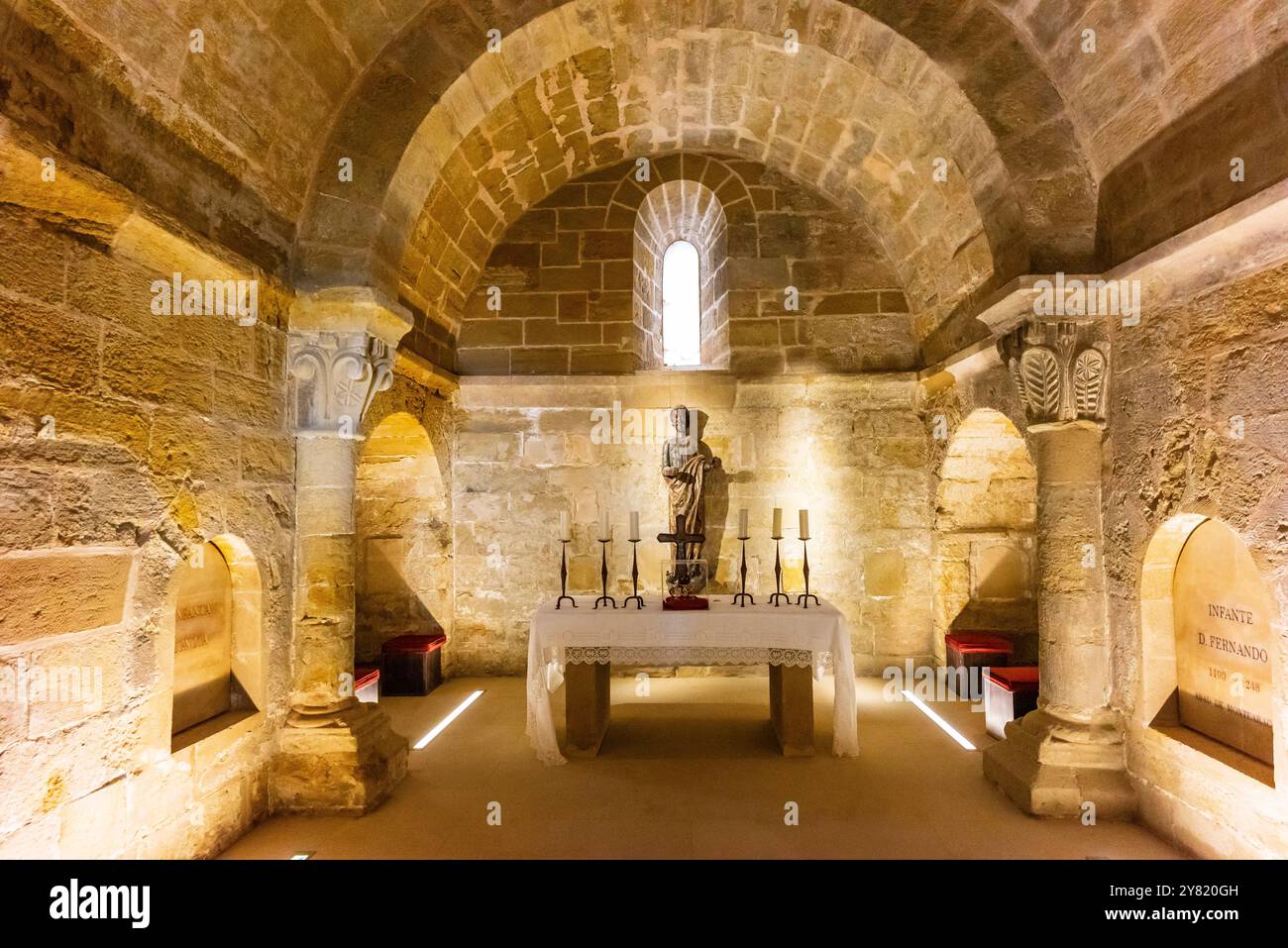 Chapel of Saint Bartholomew, Royal Pantheon of Aragon, San Pedro el ...