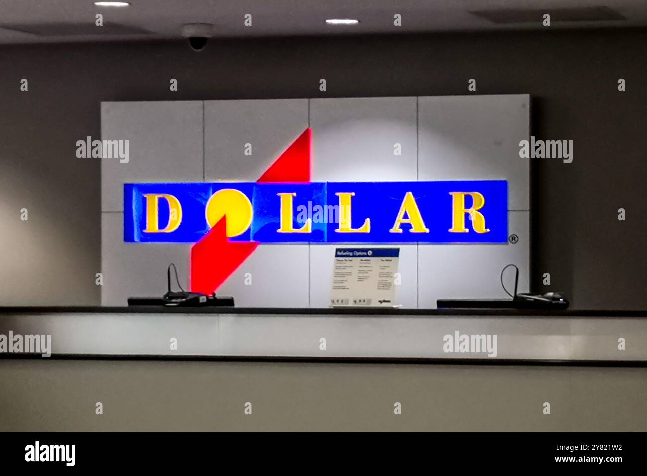 Car rental counter hi-res stock photography and images - Alamy