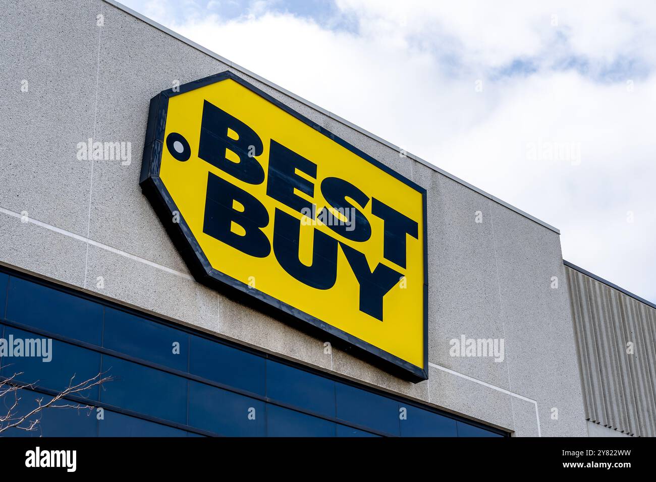 Electronic store best buy hi-res stock photography and images - Alamy