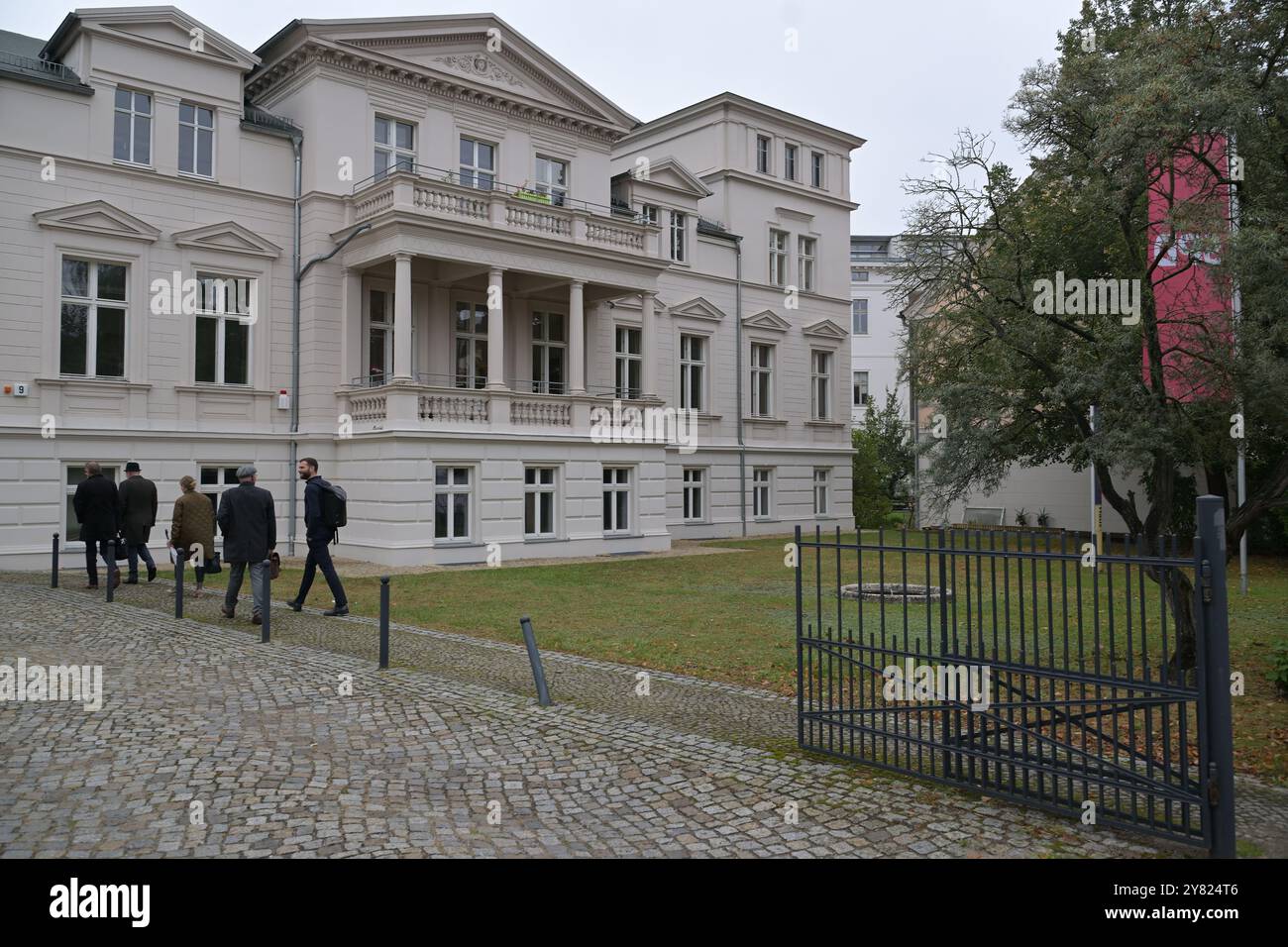 Potsdam, Germany. 02nd Oct, 2024. A group from BSW Brandenburg, led by ...