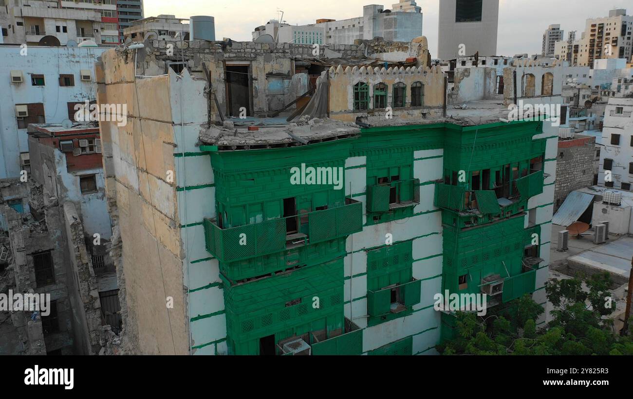 Aerial view of old houses with wooden mashrabiyas in al-Balad quarter ...