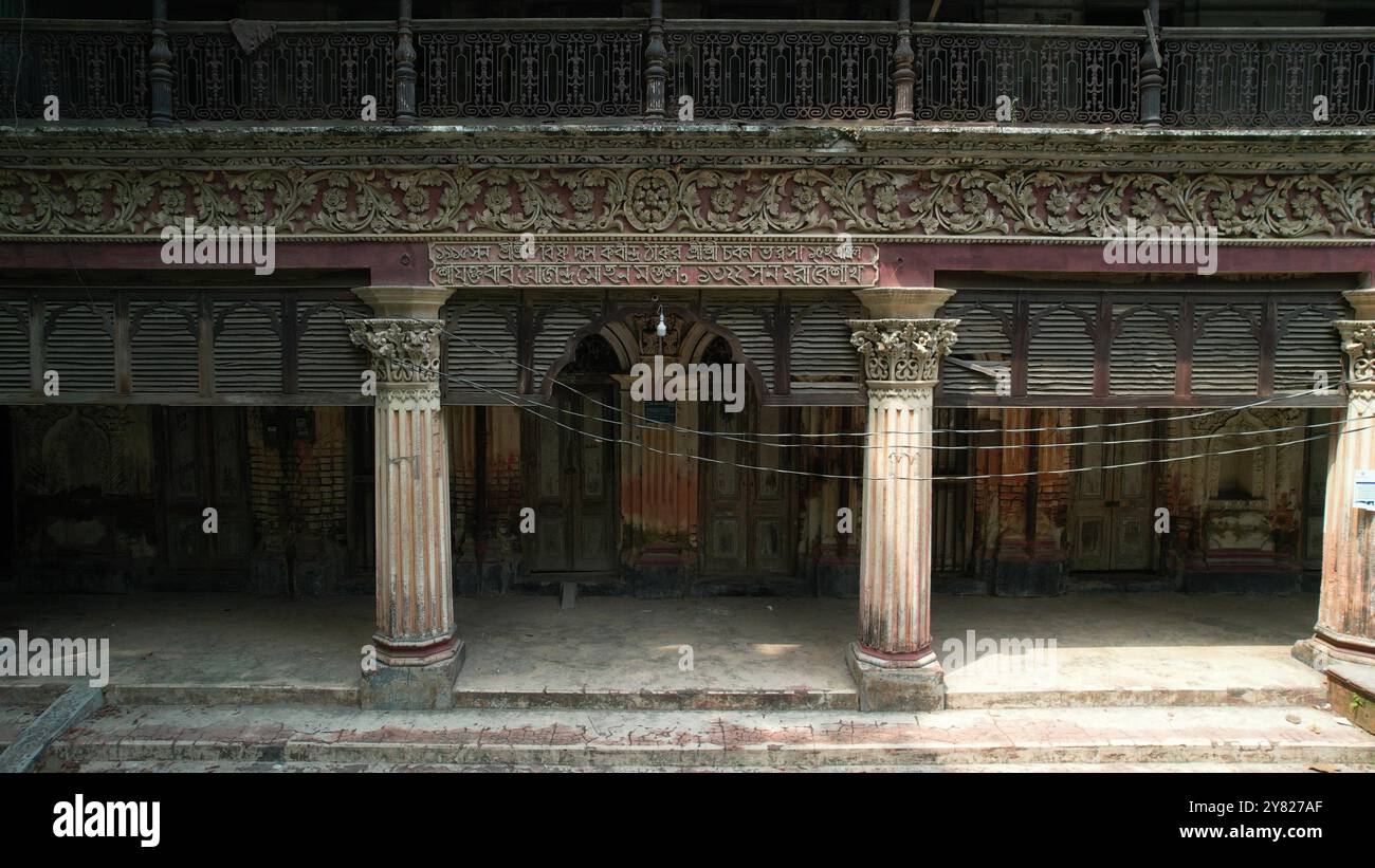 Old heritage house at Pakutia Zamindar Bari, Dhaka Division, Nagarpur, Bangladesh Stock Photo ...
