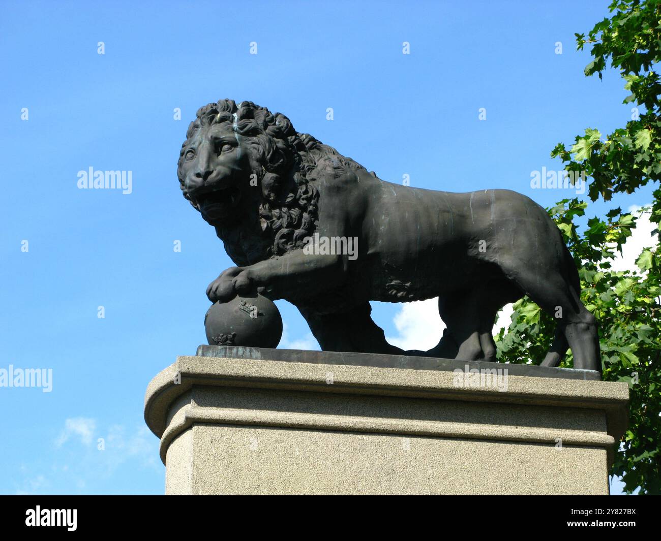 The monument in Narva city, Estonia Stock Photo - Alamy