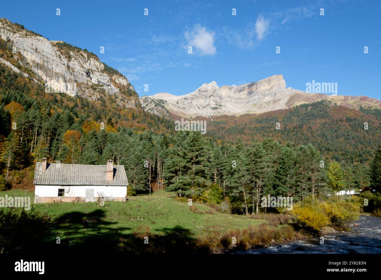 Chipeta Alto, 2175 meters, Valley of Hecho, western valleys, Pyrenean ...