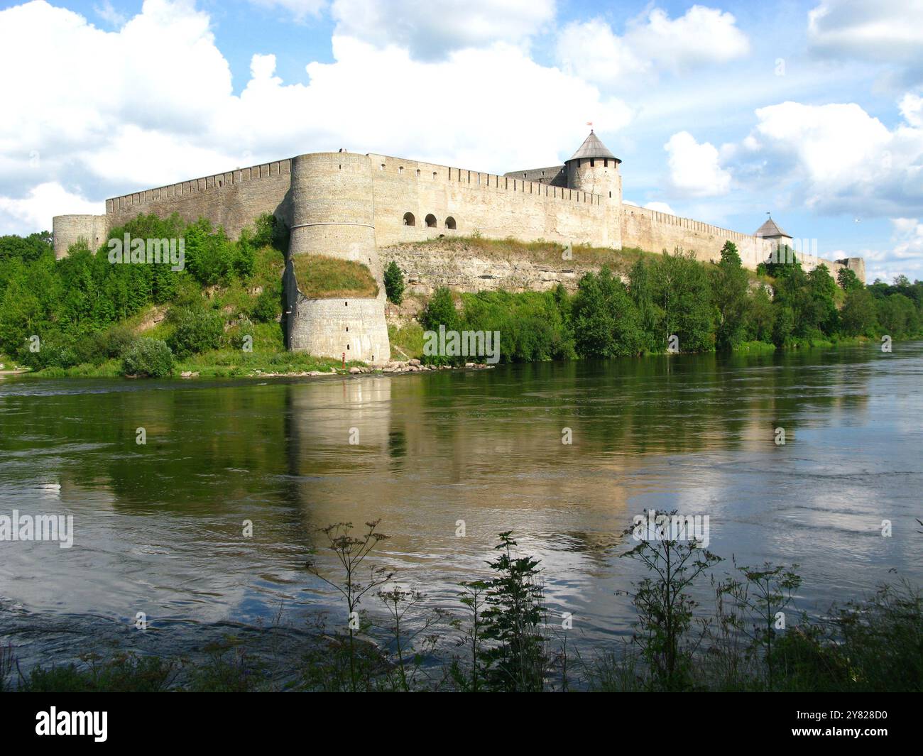 The castle in Narva city, Estonia Stock Photo - Alamy