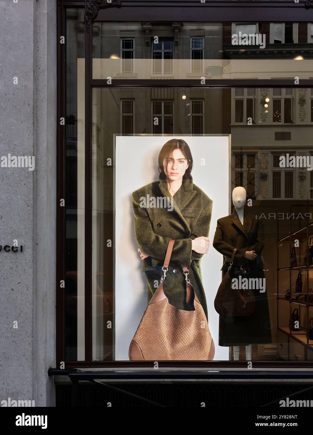 Dressing window hi-res stock photography and images - Alamy