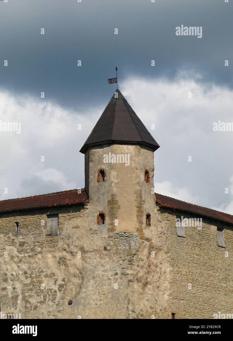 The castle in Narva city, Estonia Stock Photo - Alamy