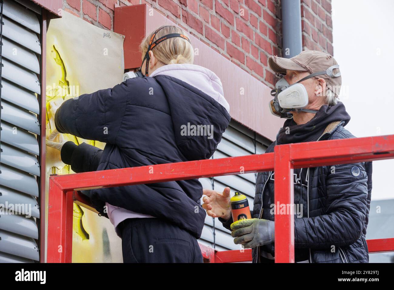 02.10.2024. Hilden/Rheinland. Bananensprayer, Aktionskünstler ...