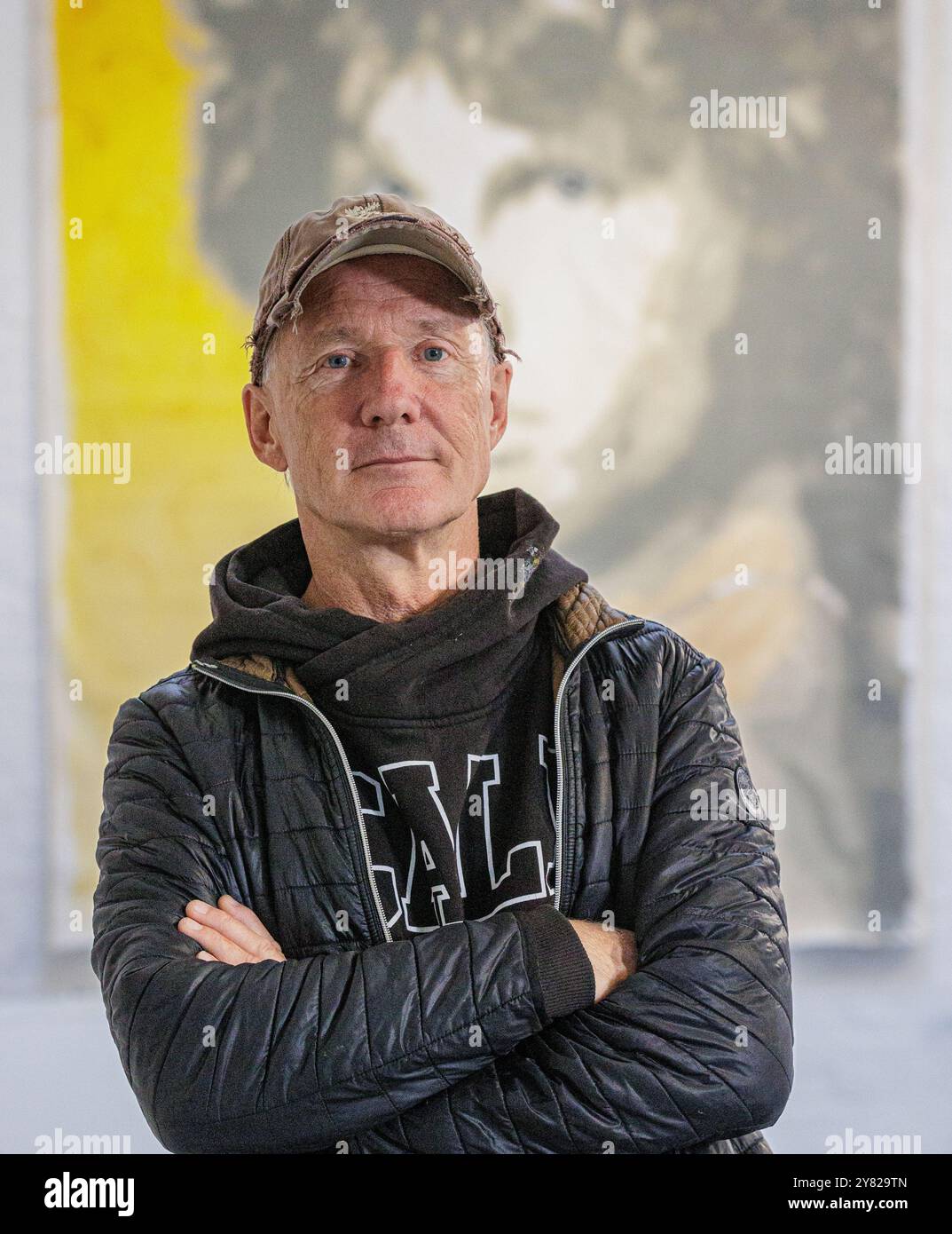 02.10.2024. Hilden/Rheinland. Bananensprayer, Aktionskünstler ...