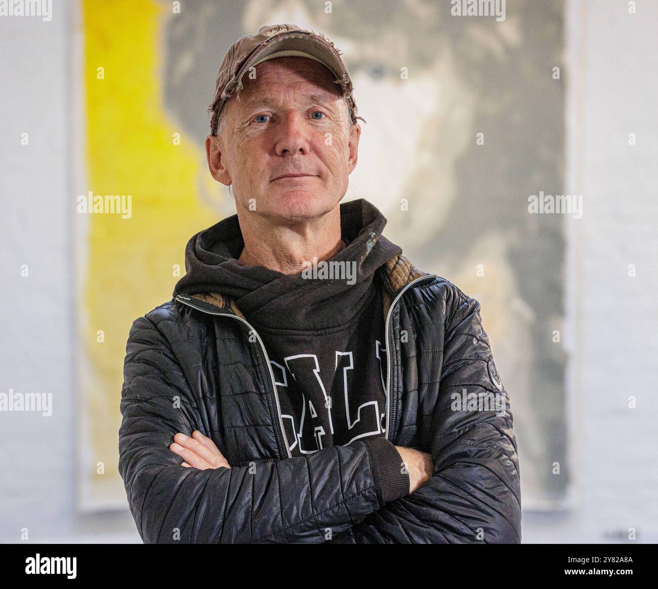 02.10.2024. Hilden/Rheinland. Bananensprayer, Aktionskünstler ...