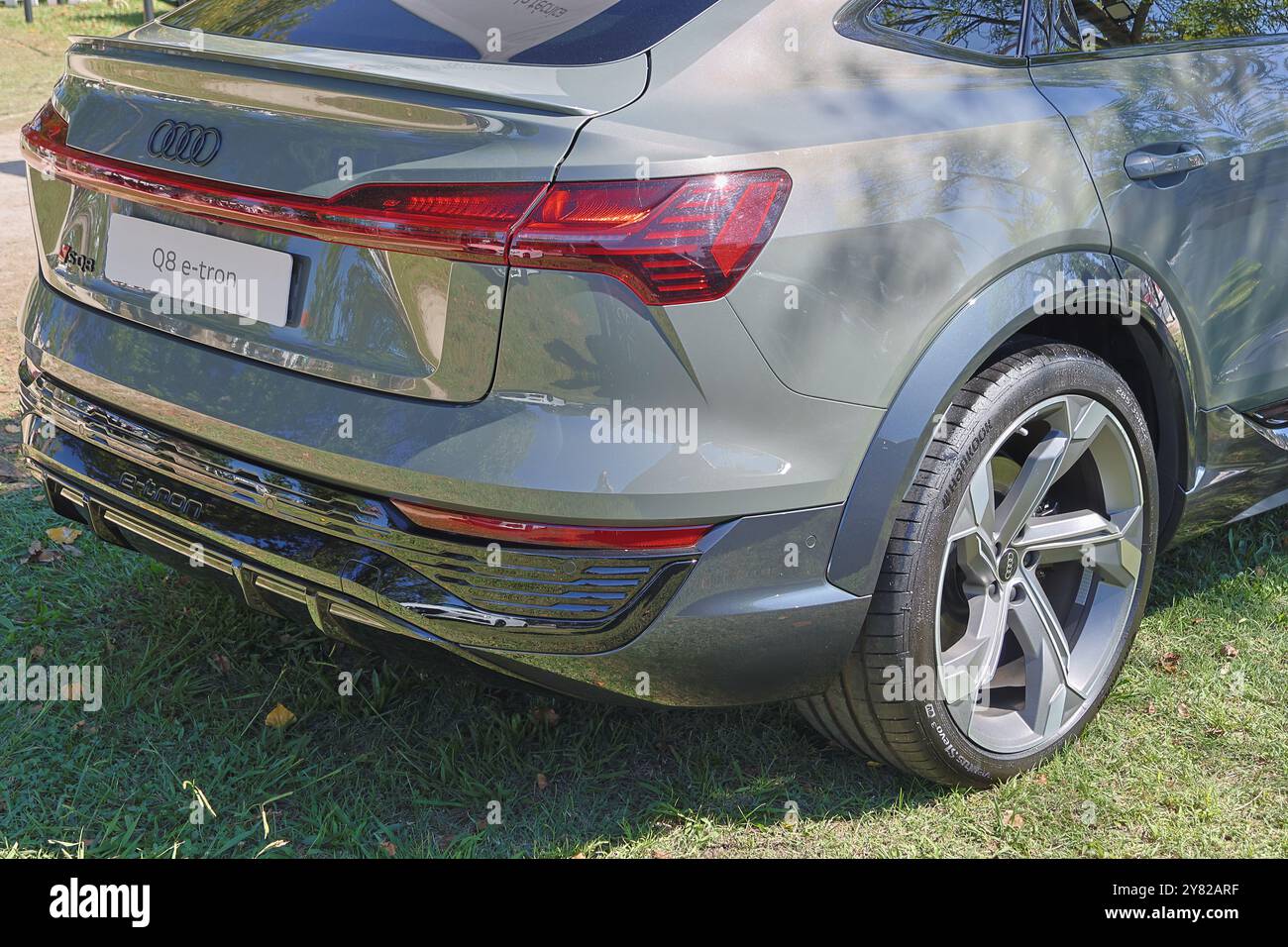 Close up view of the rear of a brand new audi q8 e tron electric suv ...