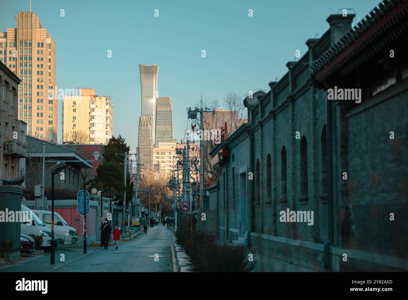 Looking at the Chinese Zun from a distance in the hutong Stock Photo ...