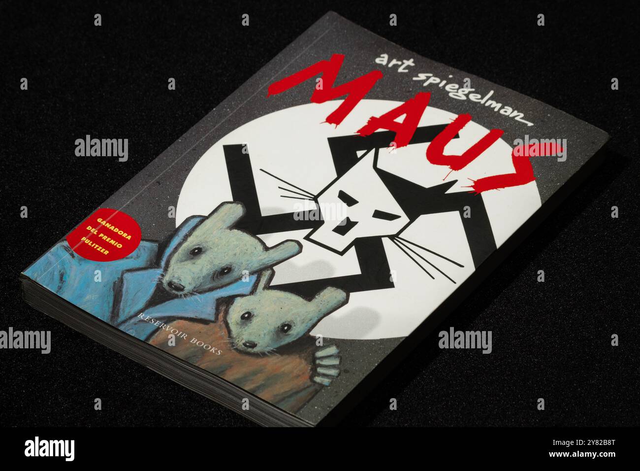 Maus graphic novel hi-res stock photography and images - Alamy