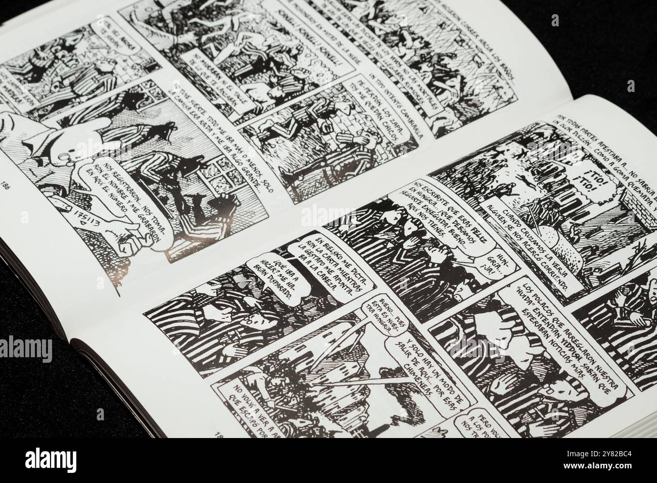 Maus Graphic novel book internal page draws with spanish text over ...