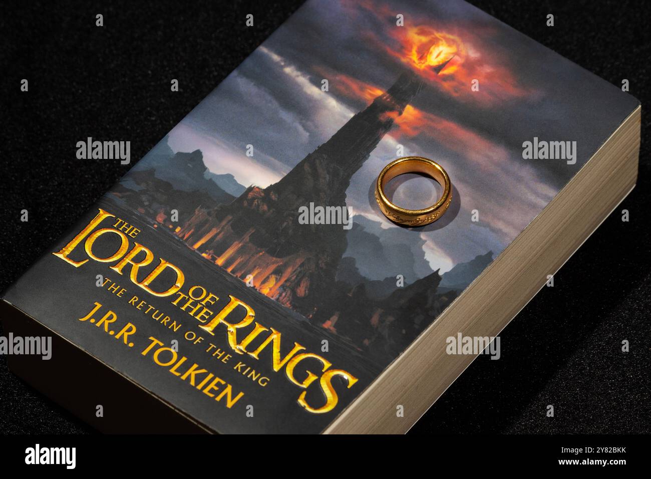 Galadriel rings of power hi-res stock photography and images - Alamy