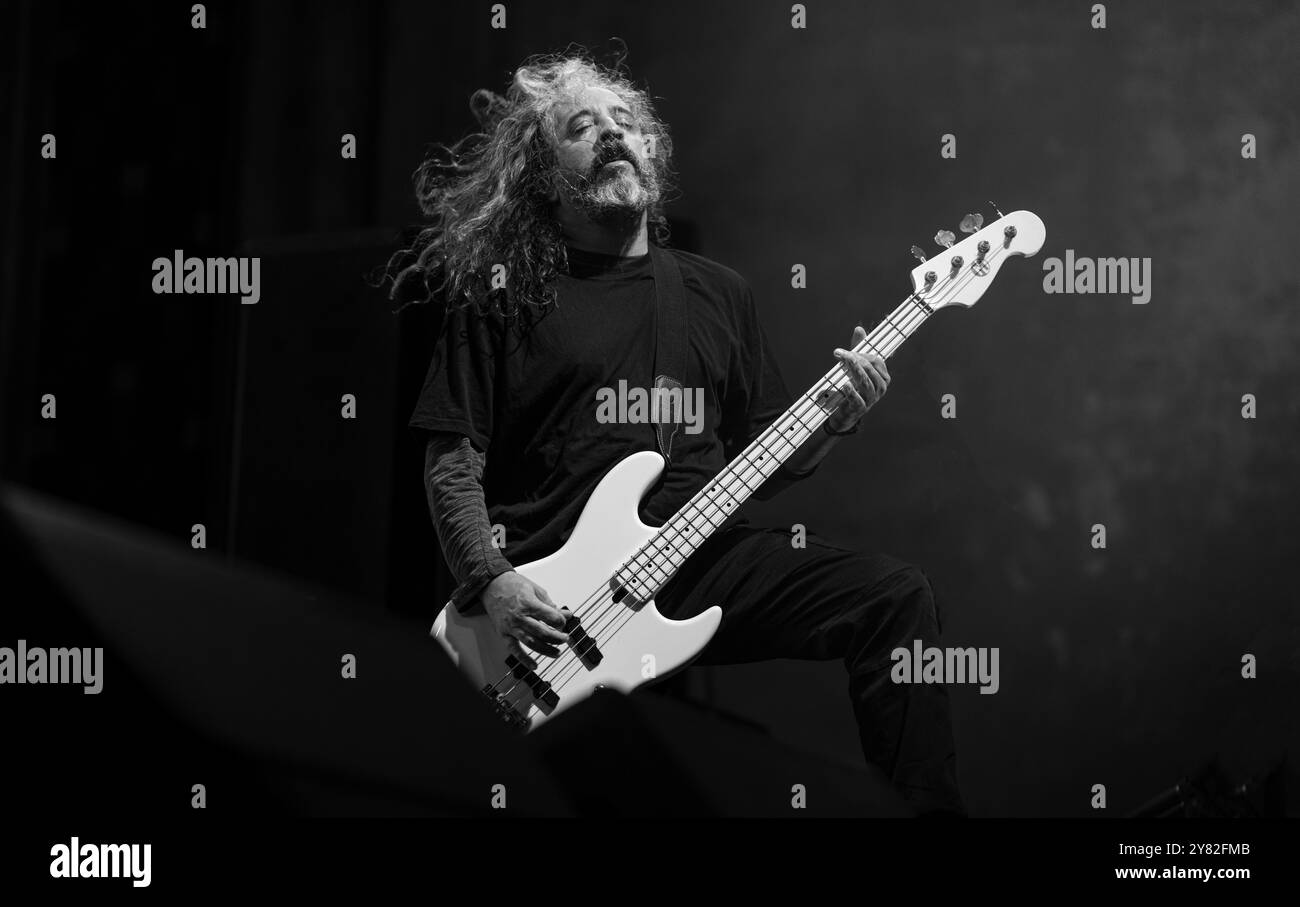 guitarist feel the music Stock Photo - Alamy