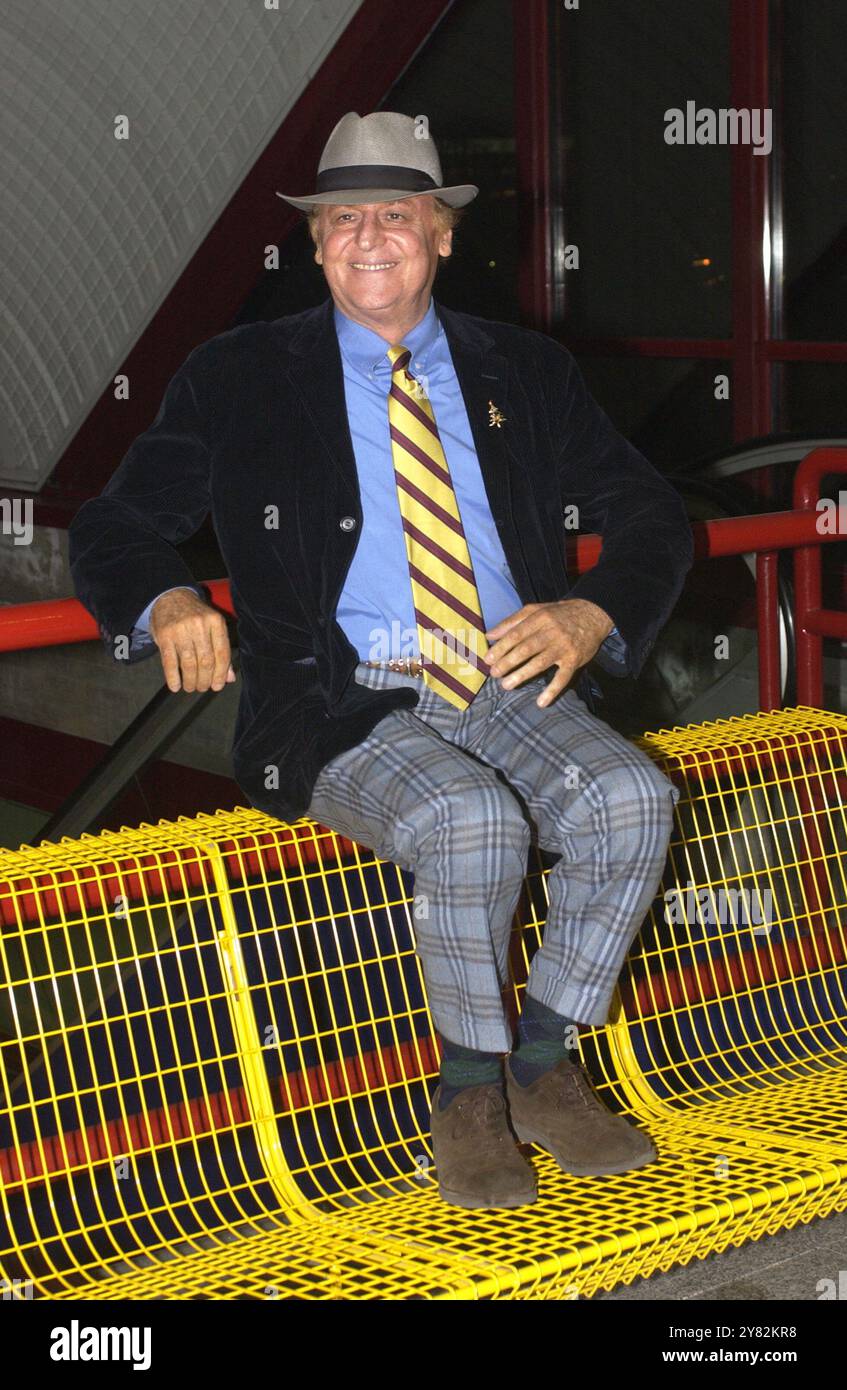 Renzo arbore photographs 2002 hi-res stock photography and images - Alamy