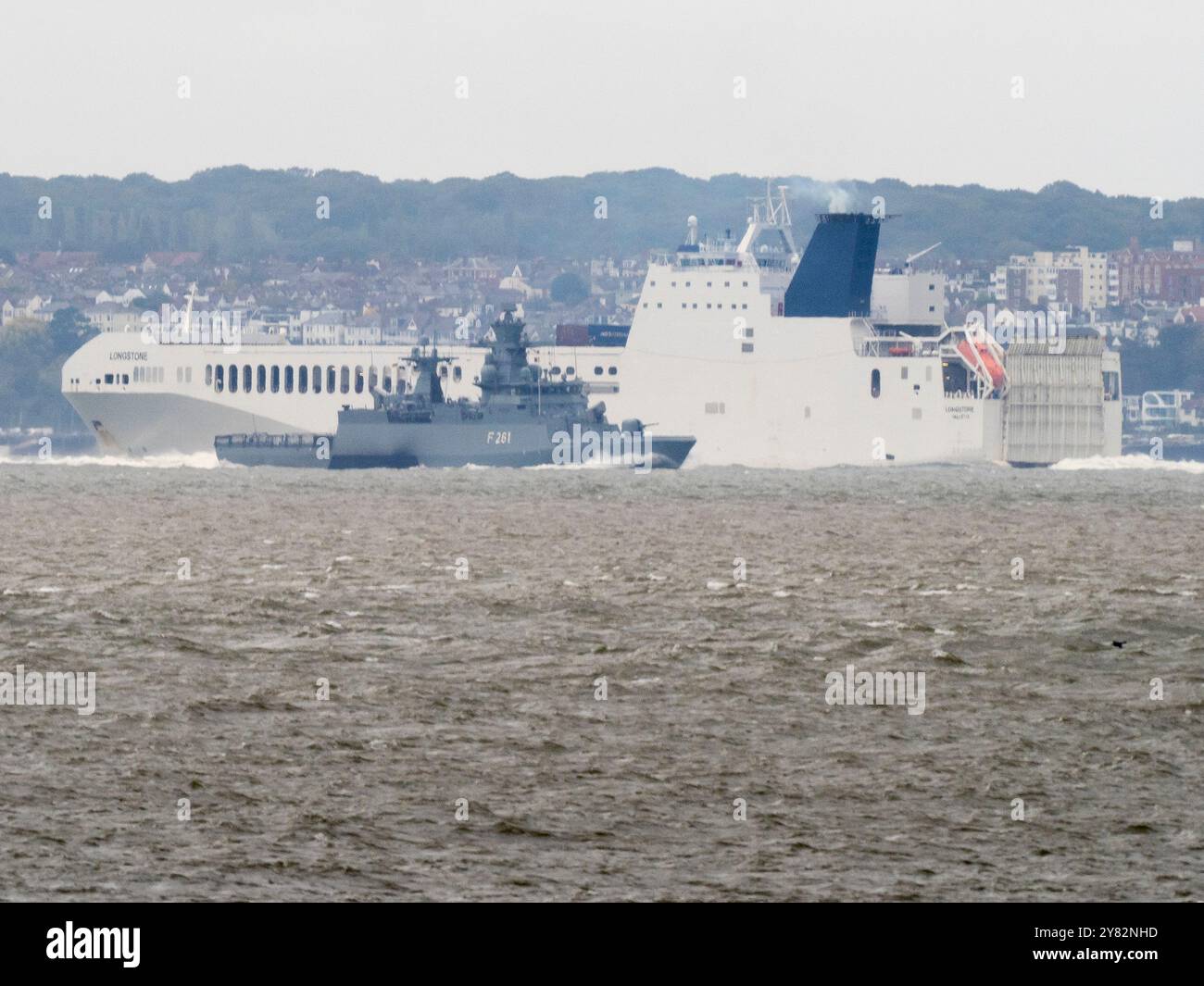 Sheerness, Kent, UK. 2nd Oct, 2024. German warship F261 seen departing ...