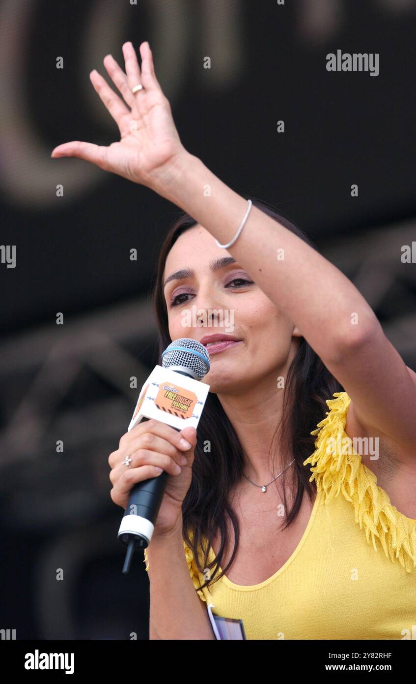 Cornetto algida free music festival 2005 hi-res stock photography and ...