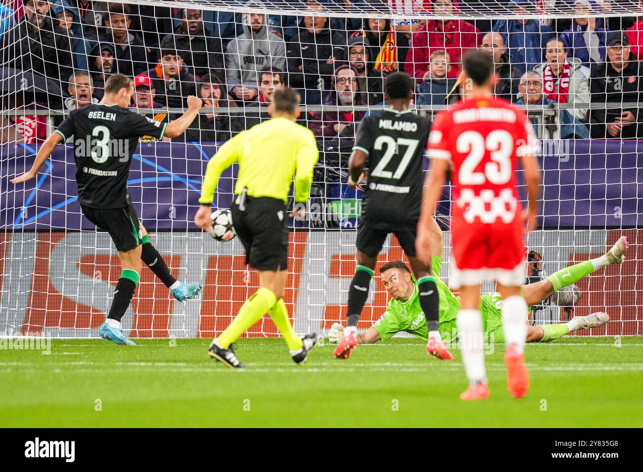 Girona - Thomas Beelen of Feyenoord, Feyenoord keeper Timon ...