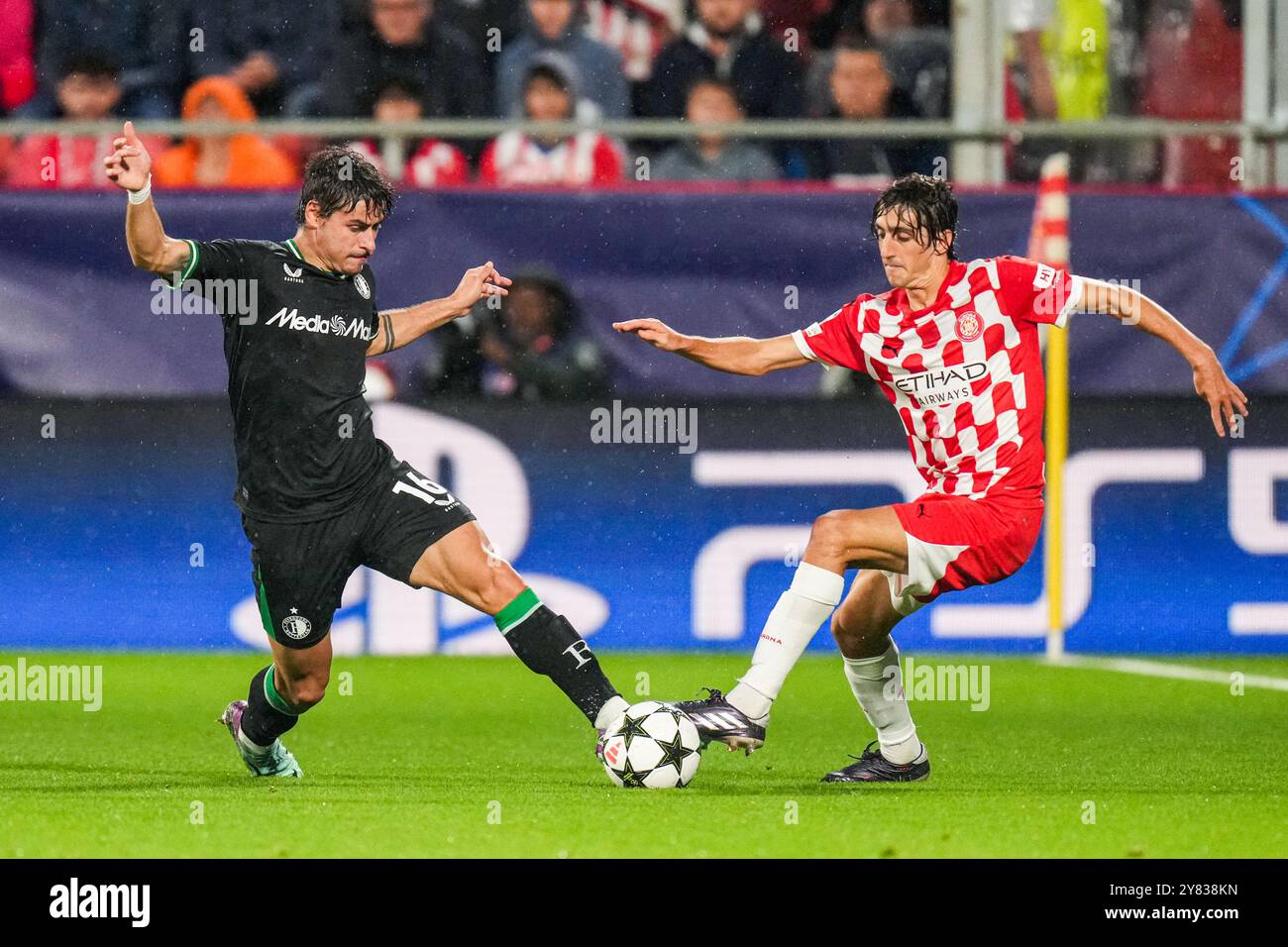 Girona - Hugo Bueno of Feyenoord, Bryan Gil of Girona FC during the ...