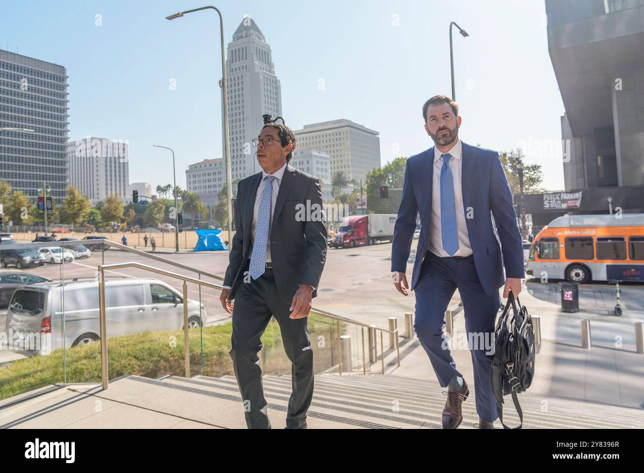 Dr. Mark Chavez, a physician from San Diego, left, who is charged in ...