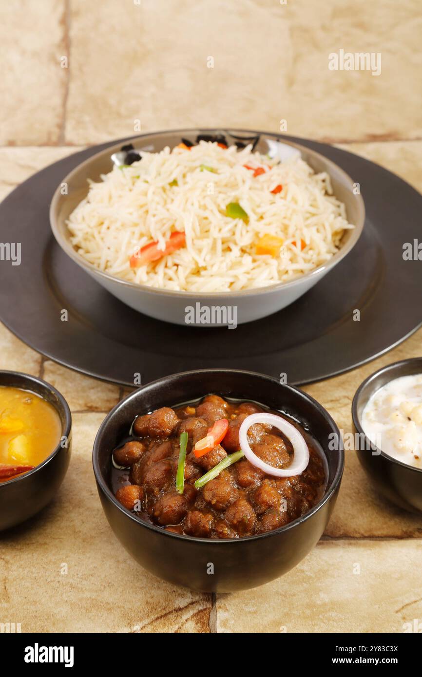 Veg mix paratha hi-res stock photography and images - Alamy