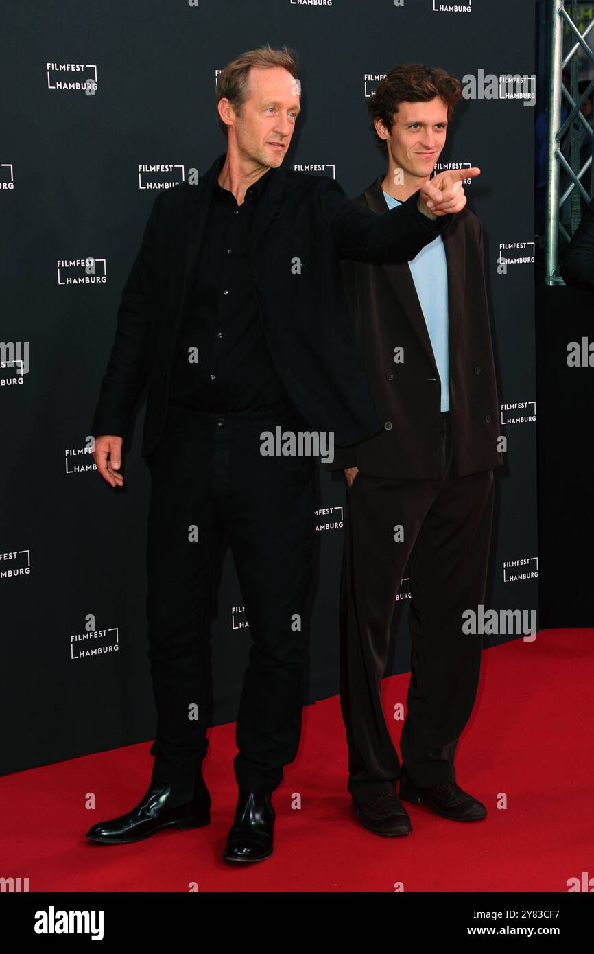 Stephan Kampwirth und sein Sohn Pablo Striebeck. Eröffnung 32. FILMFEST ...