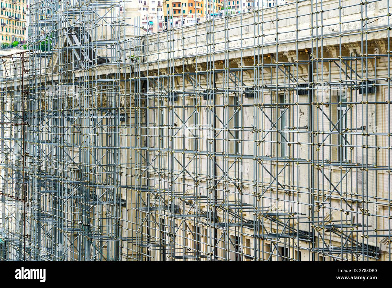 Construction of easy-to-assemble anodized metal pipe scaffolding around ...