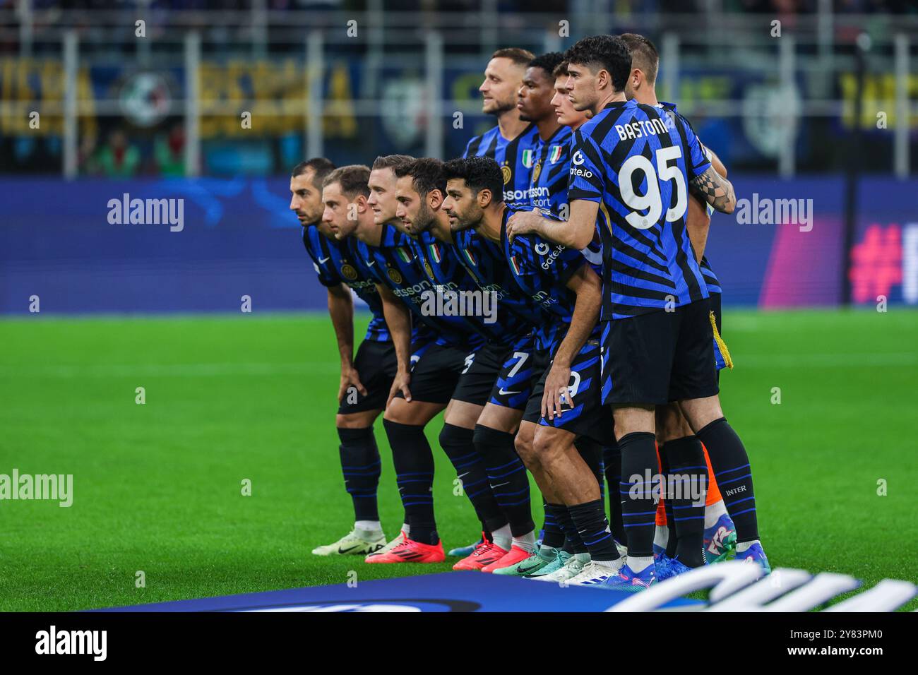 FC Internazionale players line up during UEFA Champions League 2024/25 ...