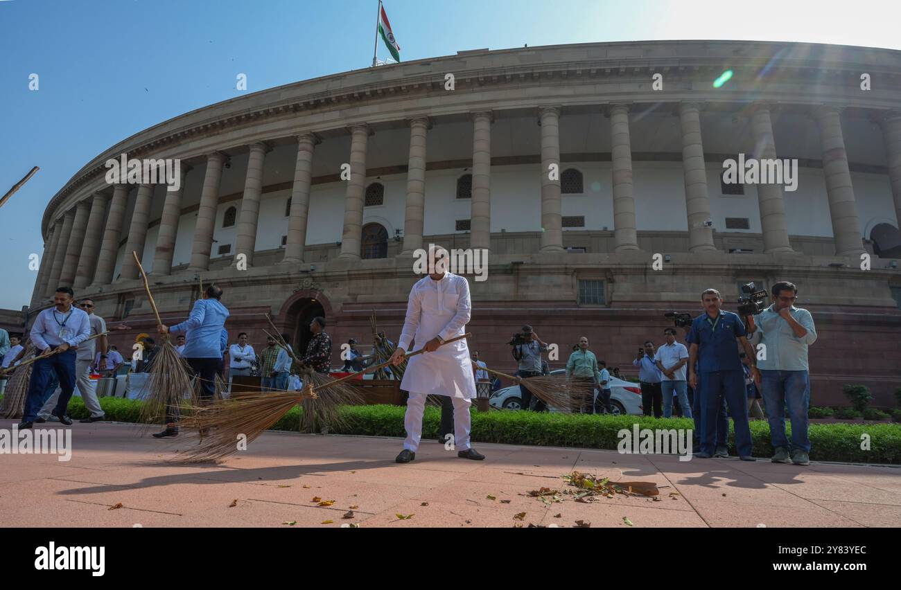 New Delhi, India. 02nd Oct, 2024. NEW DELHI, INDIA - OCTOBER 2: Lok ...